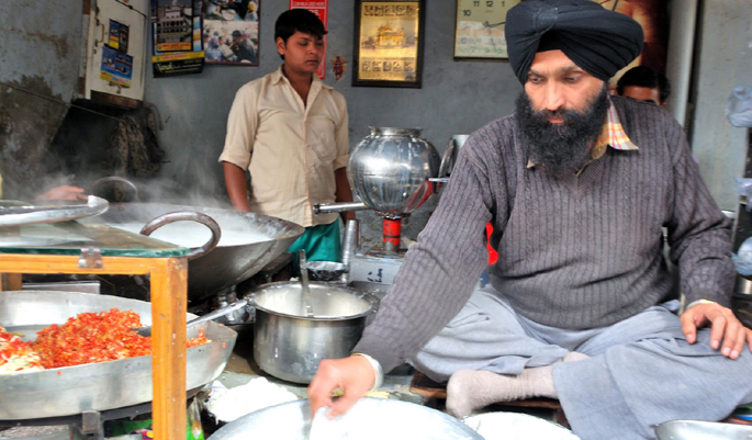 20 Highway Dhabas that You Must Stop By: Tour My India