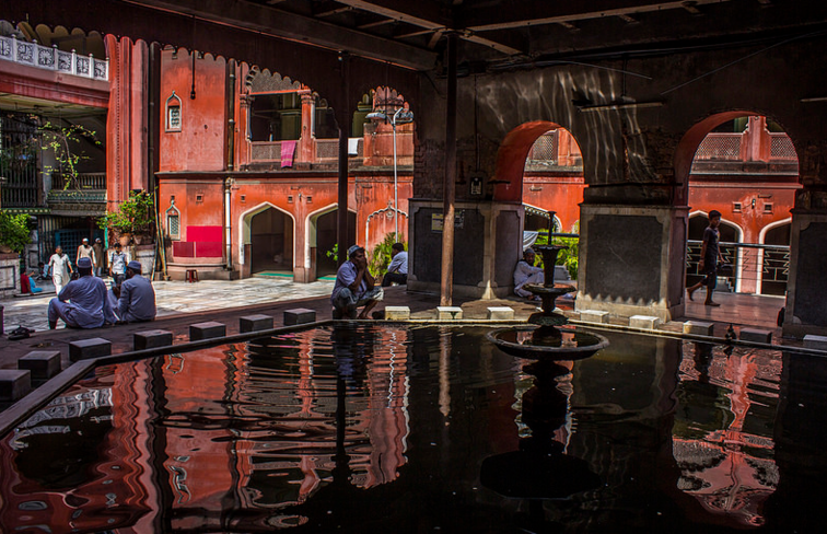 19 Places Every Muslim Must Visit in India: Tour My India