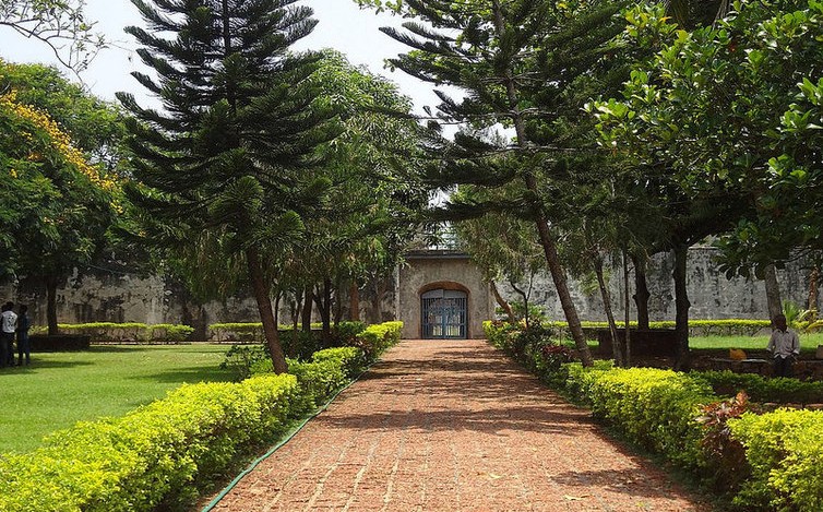 15 Top Kerala's Historical Places & Monuments You Must Visit