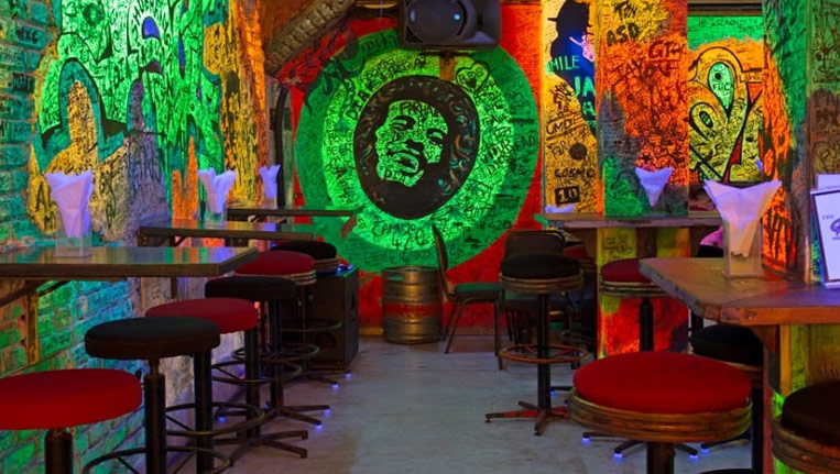 Mumbai Weekend Party Guide: 18 Best Places to Drink in the City