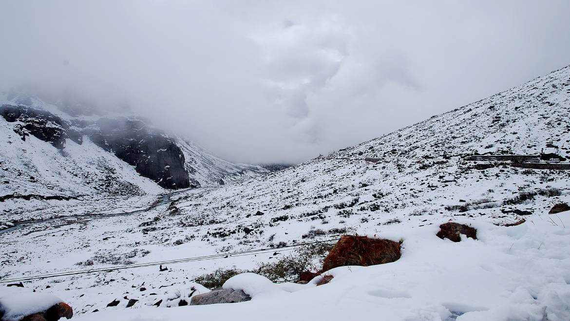 Top 7 Snowfall Tourist Destinations in North East India | TMI